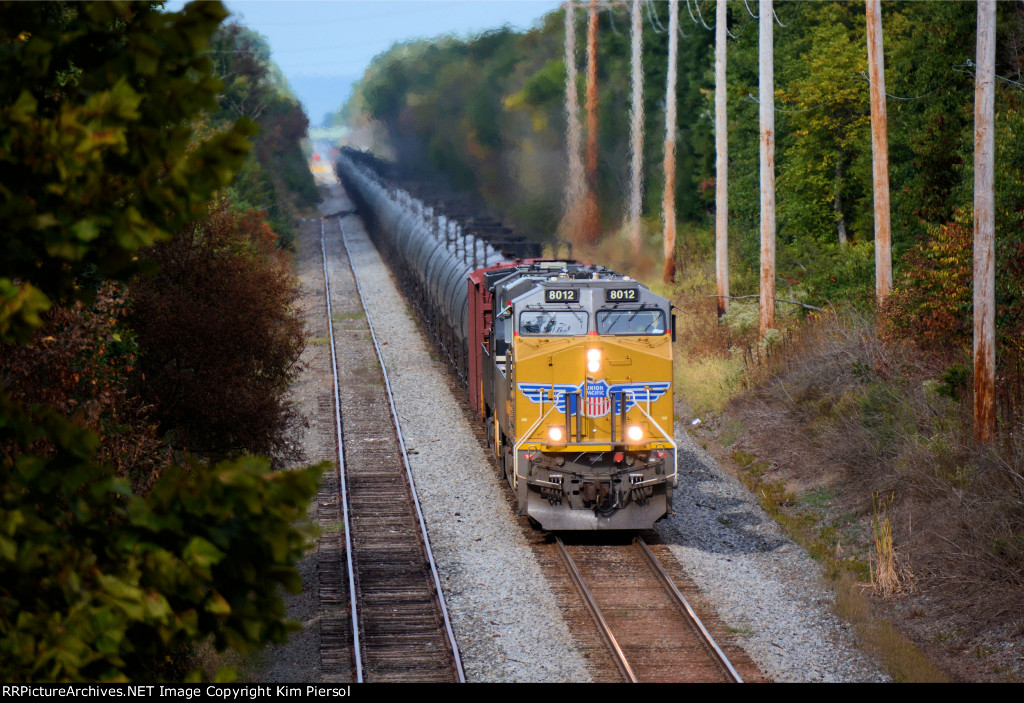 UP 8012 CSX Train K038 Crude Oil Loads
